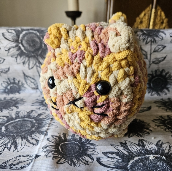 Hand Crafted | Toys | Crochet Chunky Loaf Cat Plushie Amigurumi | Poshmark